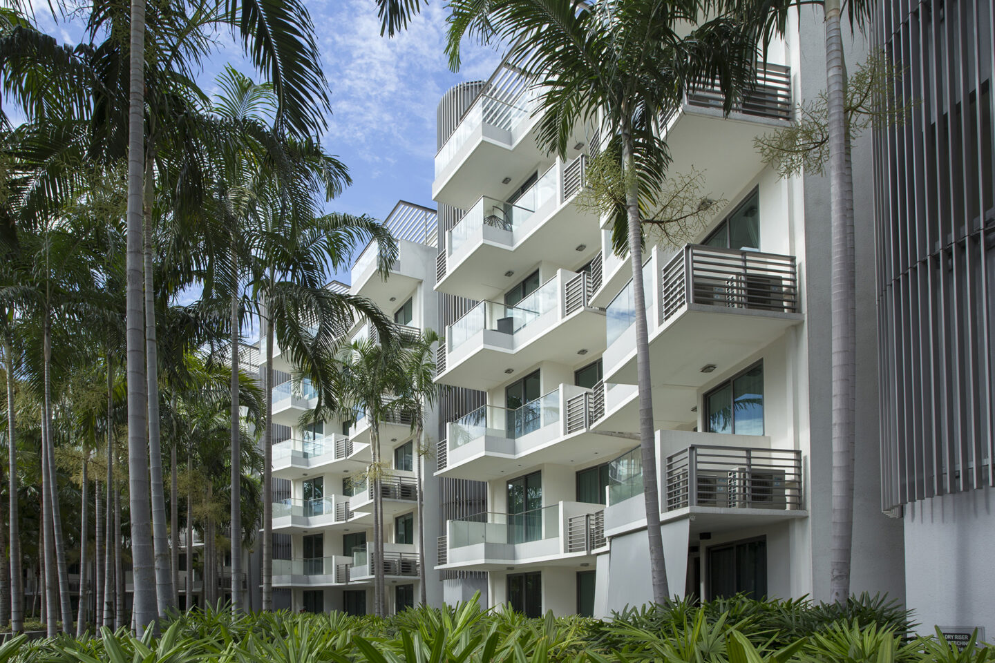 Residential Learnings from Hospitality Design: Elevating Comfort, Ease ...